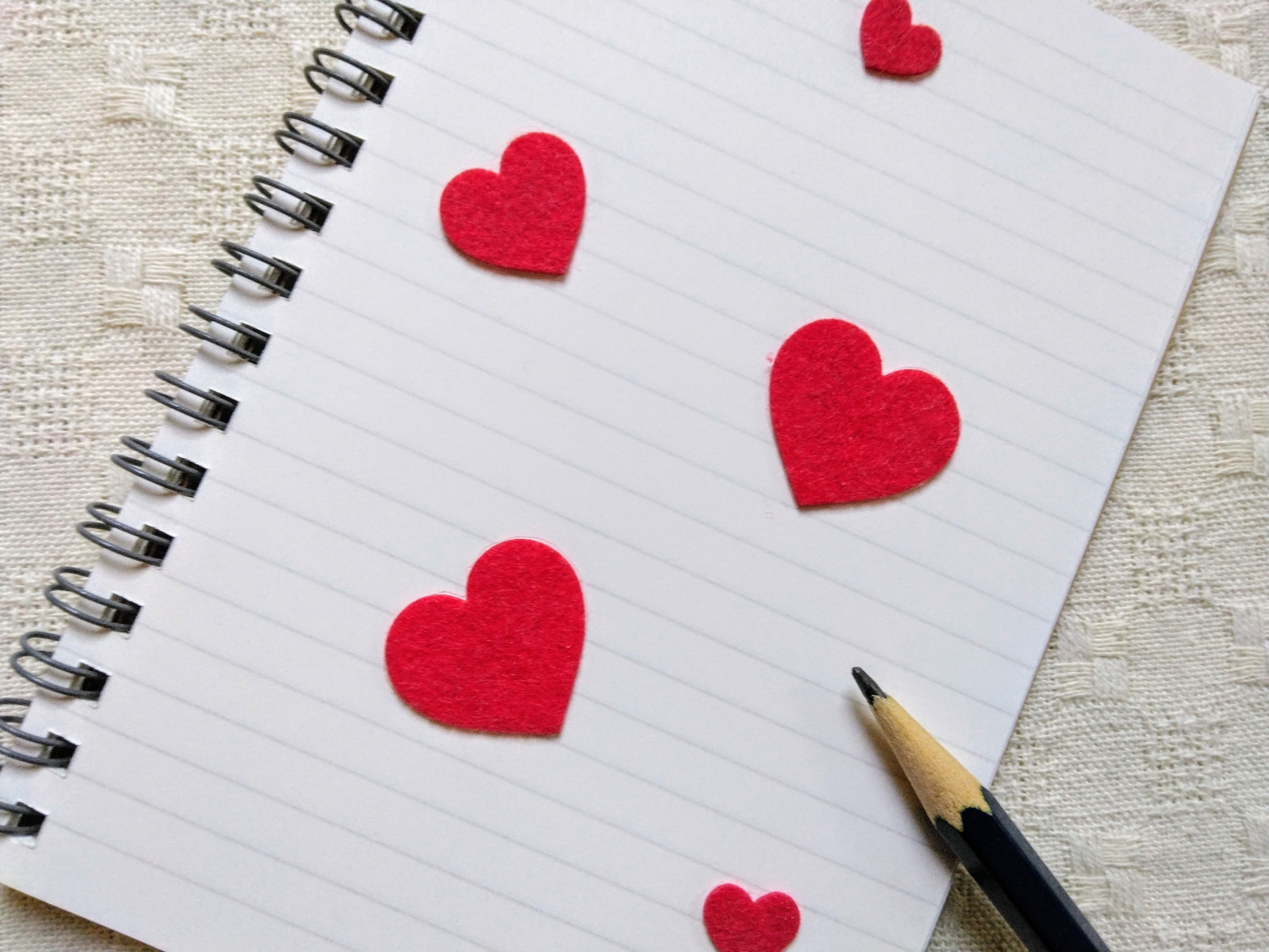 Teller Novel more 直感と共創力がカギ。アイデア王・オカヤマさんによる創作の秘訣を徹底解剖 | Teller Novel more